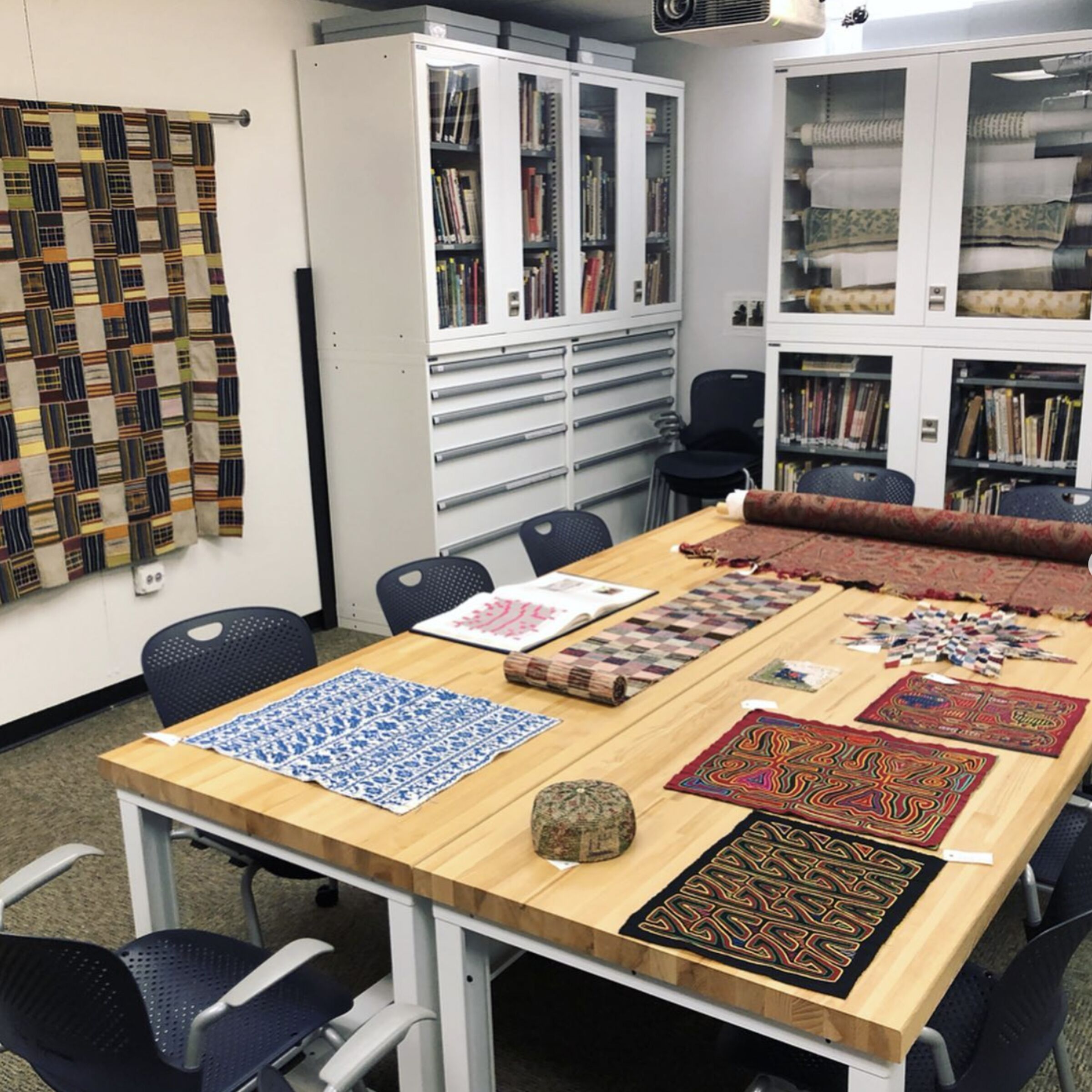 Textile Resource Center | School of the Art Institute of Chicago