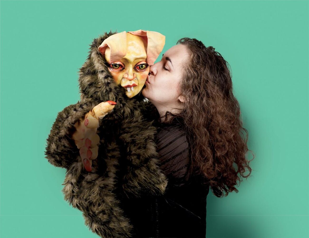 Emil Ferris Is a Chicago Top Newsmaker | School of the Art Institute of ...